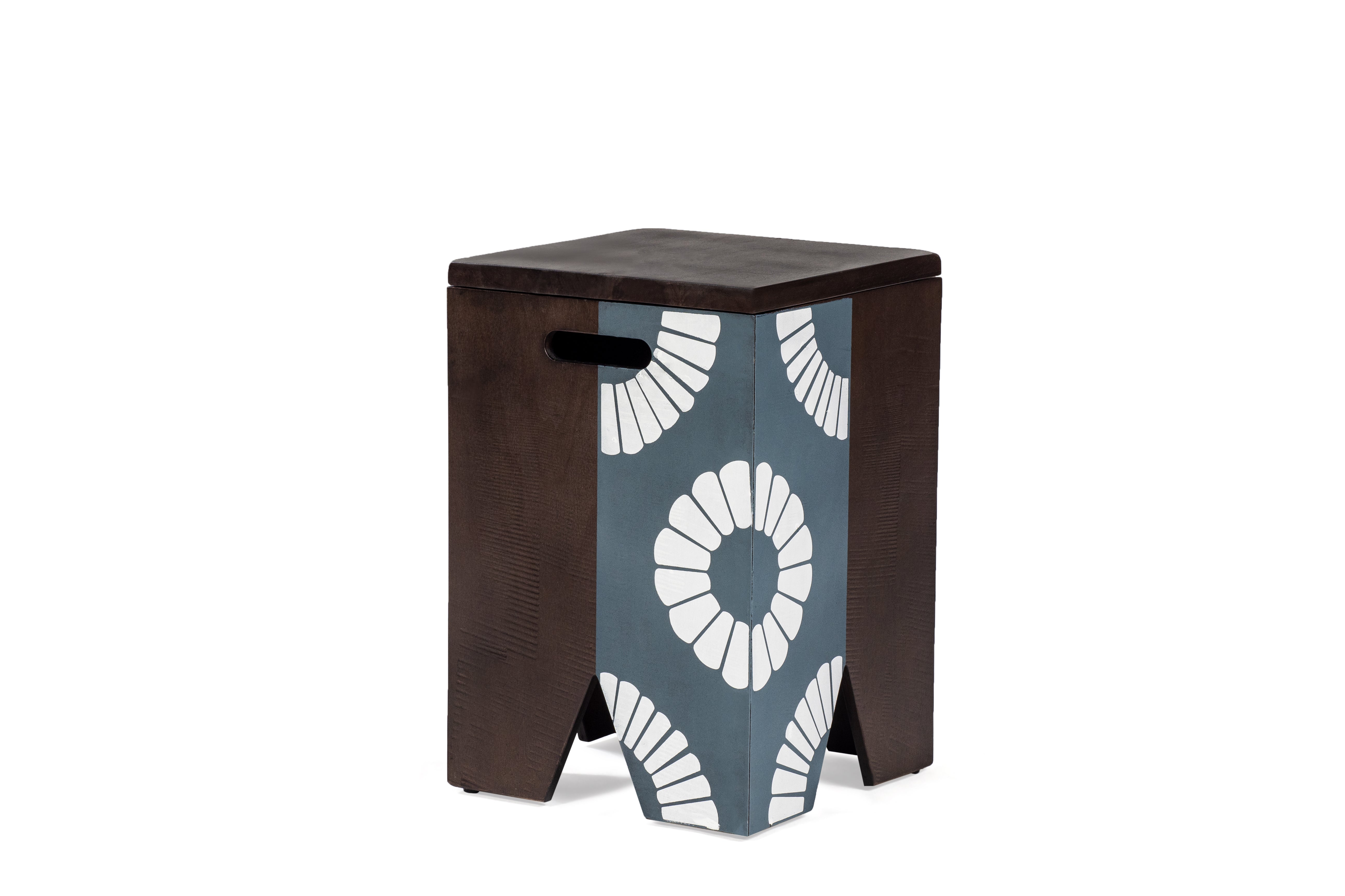 Dewey Storage Stool Shibori Blue L30*W30*H45 Cm – Commune-CN